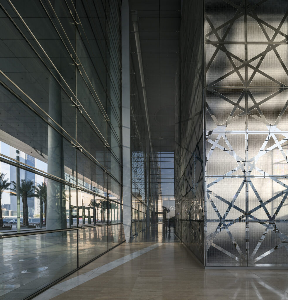 Jahn ⁄ Doha Exhibition & Convention Center