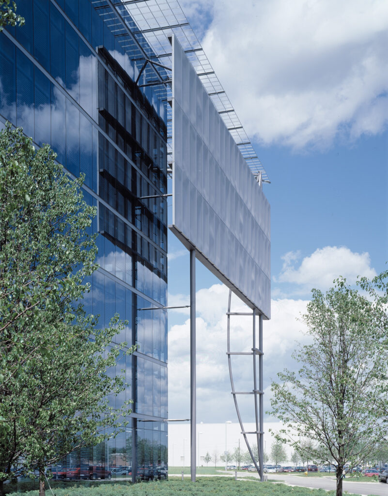 Jahn ⁄ Shure Corporate Headquarters