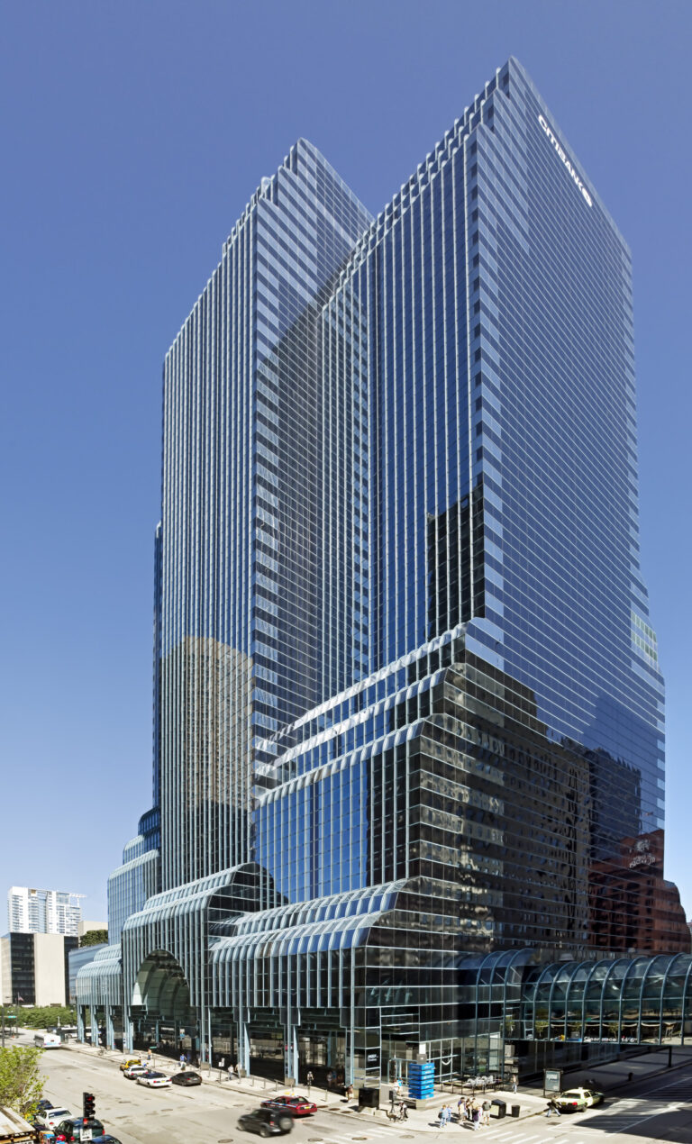 Jahn ⁄ Accenture Tower