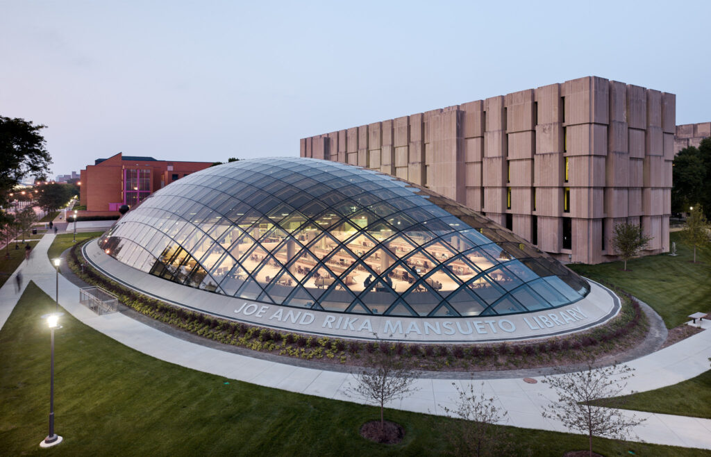 Jahn ⁄ Joe & Rika Mansueto Library