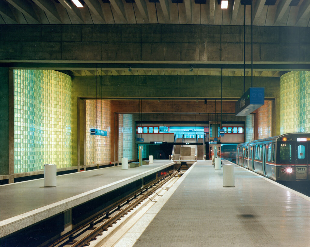 Jahn ⁄ O’Hare International Airport CTA Rapid Transit Station