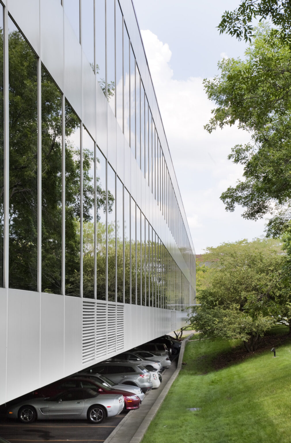 Jahn ⁄ Rust-Oleum Headquarters