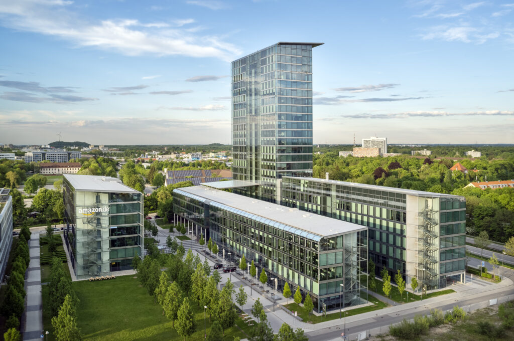 Jahn ⁄ Skyline Tower