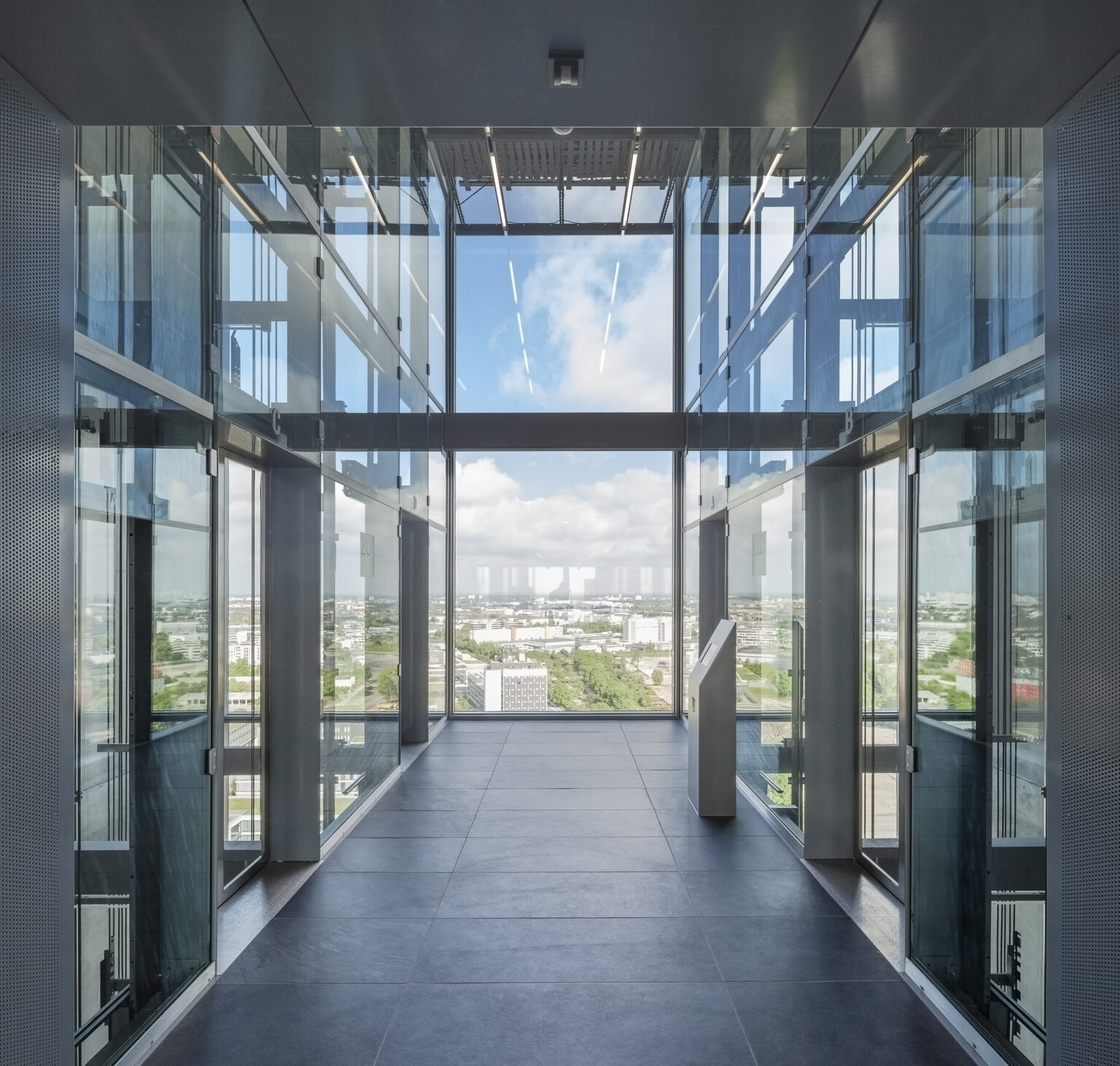 Jahn ⁄ Skyline Tower