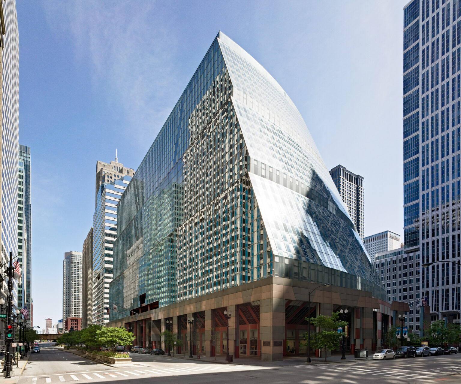 Jahn ⁄ James R. Thompson Center