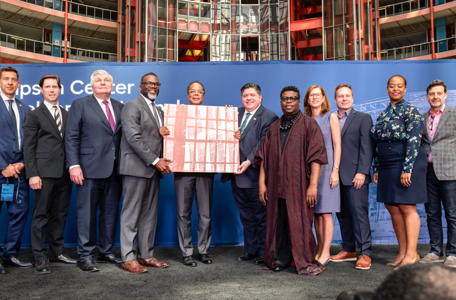 Jahn ⁄ Unbounded by convention