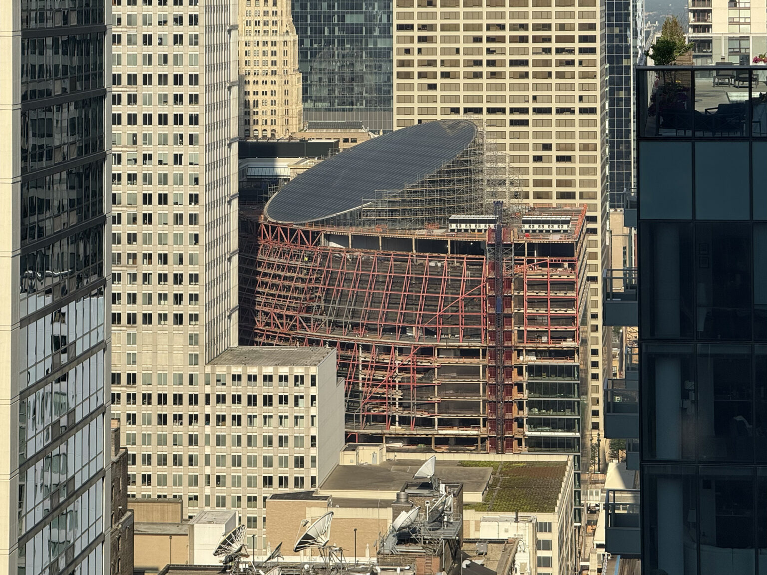 Jahn ⁄ Thompson Center