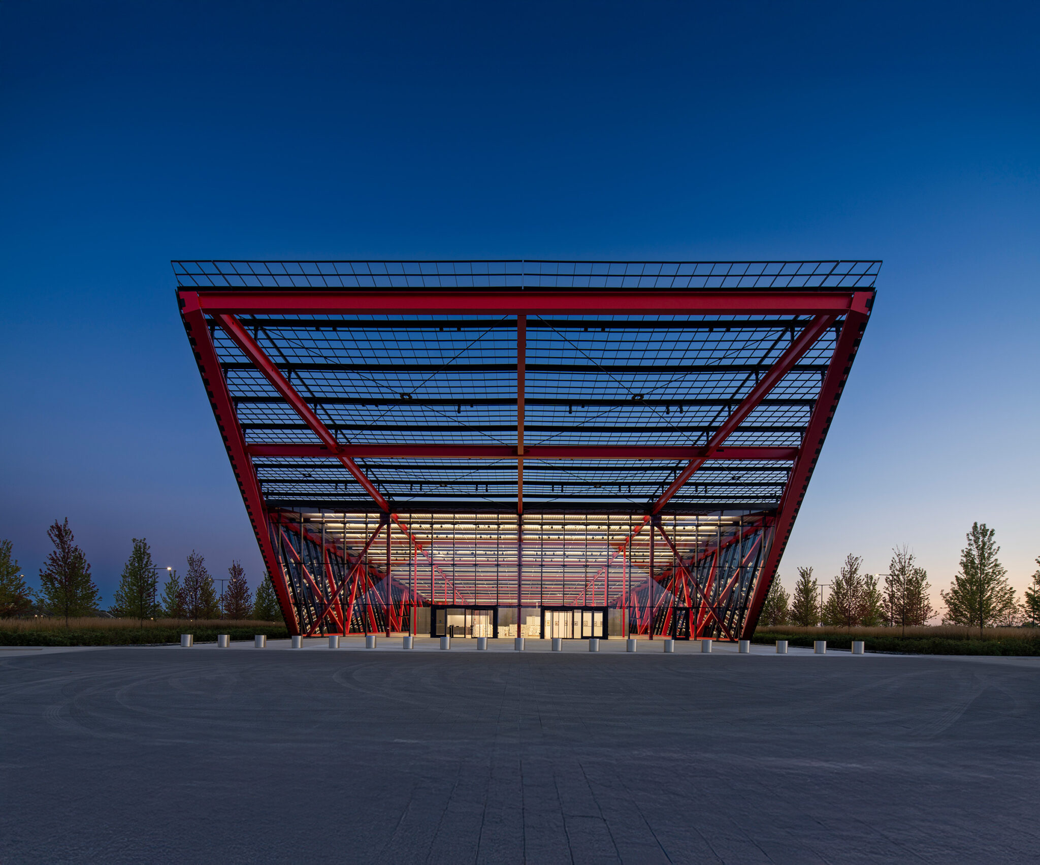 Jahn ⁄ Unbounded by convention